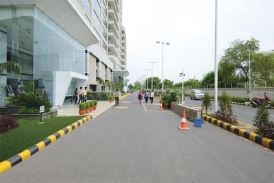 DLF World Tech Park in Sector 30, Gurgaon | Commercial Property in DLF ...