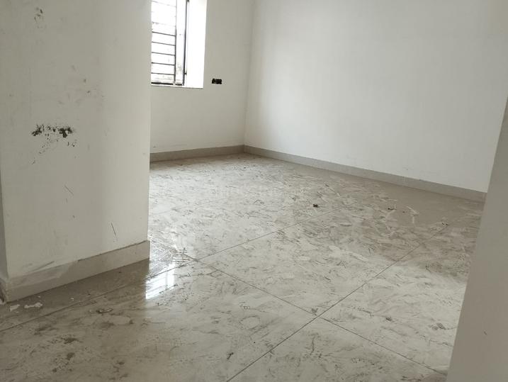 1000 Sqft 2 BHK Flat for sale in Metro Flat | Tangra, EM Bypass ...