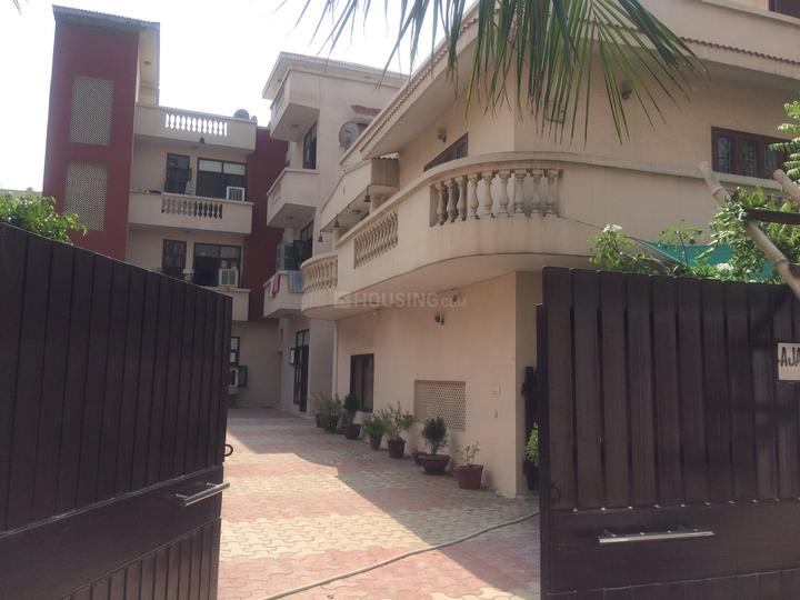 1 BHK Flat for rent in Rangpuri, New Delhi - 600 Sqft | Property ID ...