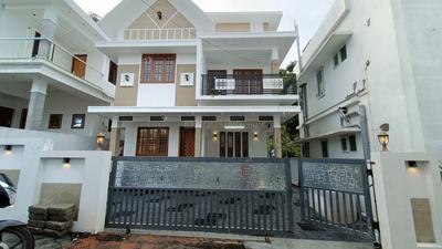 Find Ready to Move Flats & Apartments in Pukkattupady, Kochi