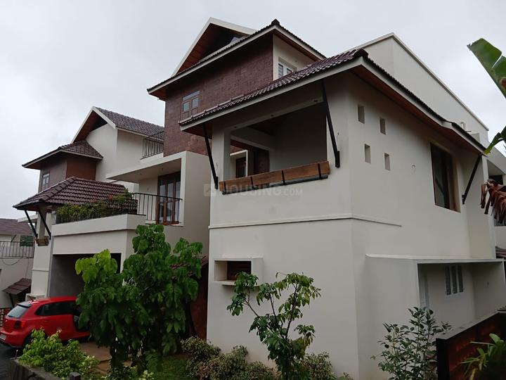 4 BHK 2700 Sqft Villa for sale at Pallikkara, | Property ID - 17535052