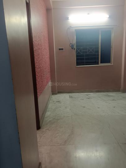 2 BHK Flat for rent in Prince Anwar Shah Connector, South Kolkata - 800 ...
