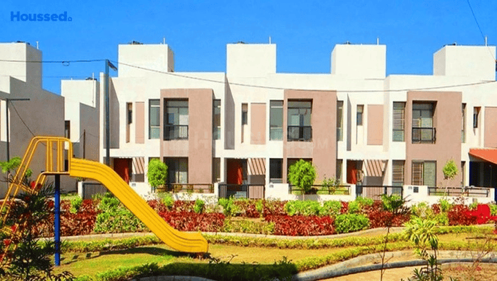 1200 Sqft 4 BHK Duplex for sale in Ruchi Lifescapes Flat | Jatkhedi ...
