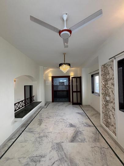 3 BHK 1950 Sqft Flat for sale at Sector 9, Gurgaon | Property ID - 18907625