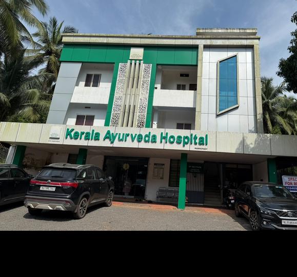 5400 sq.ft Ready to use Office Space for rent in Thalangara, Kasaragod ...